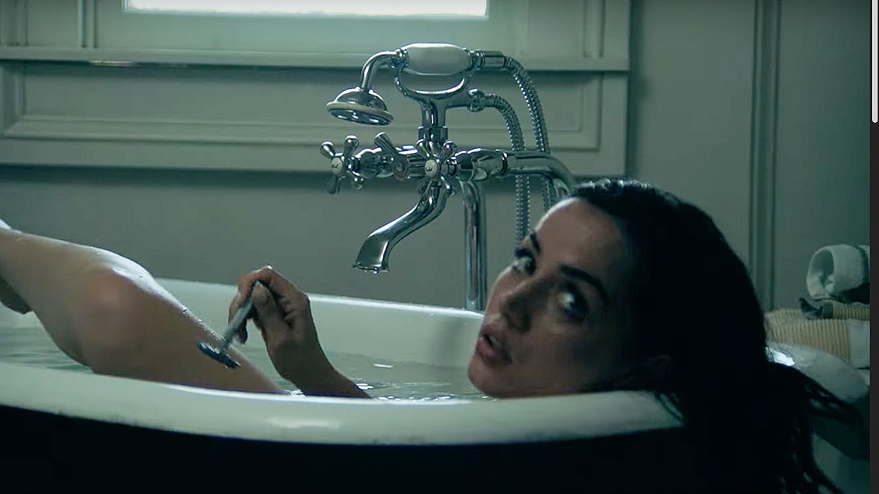 Deep Water review: an erotic thriller that's neither sexy nor ...